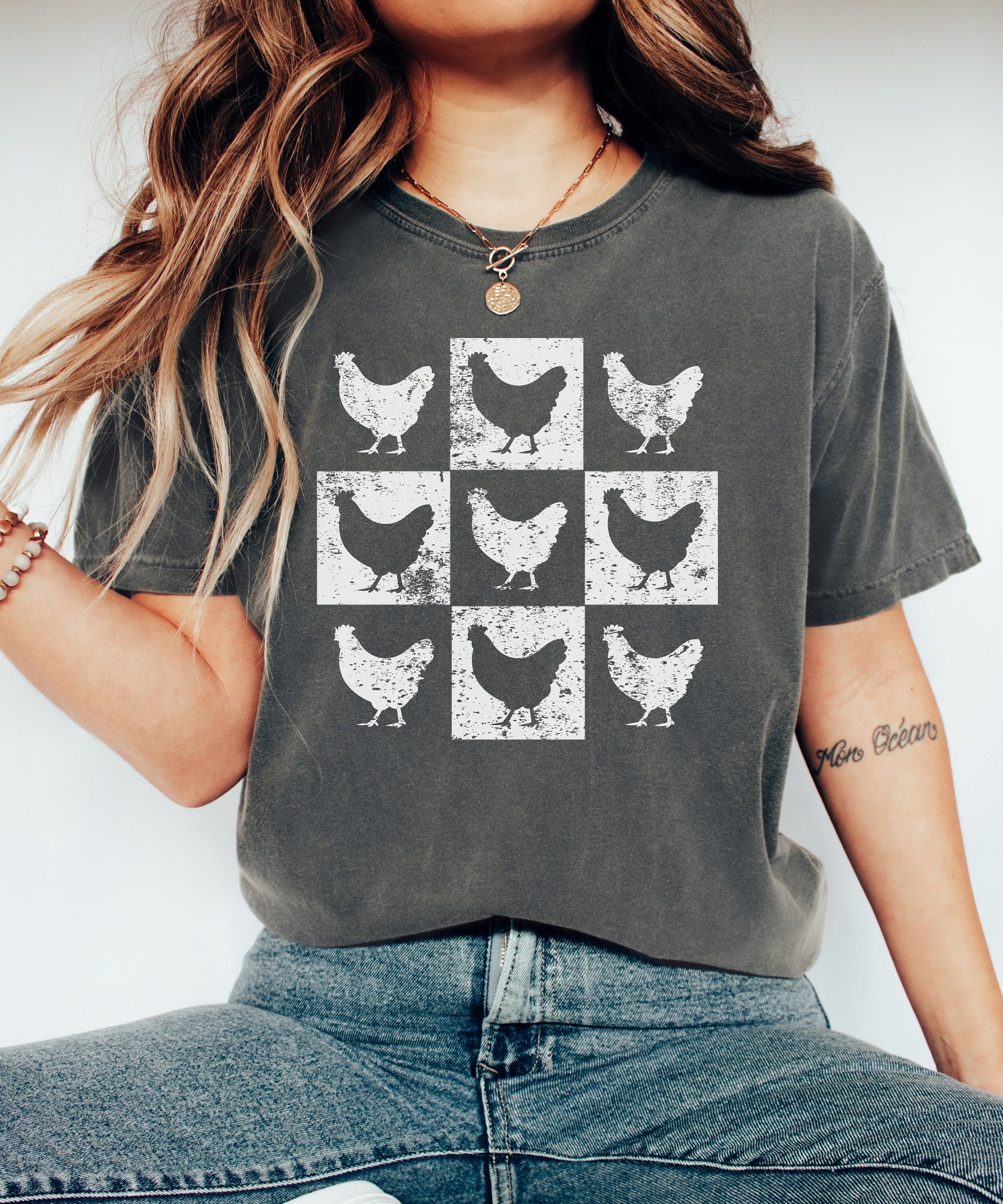 Retro Checkerboard Chicken Tee Farmhouse Chic Style, Retro Chicken ...