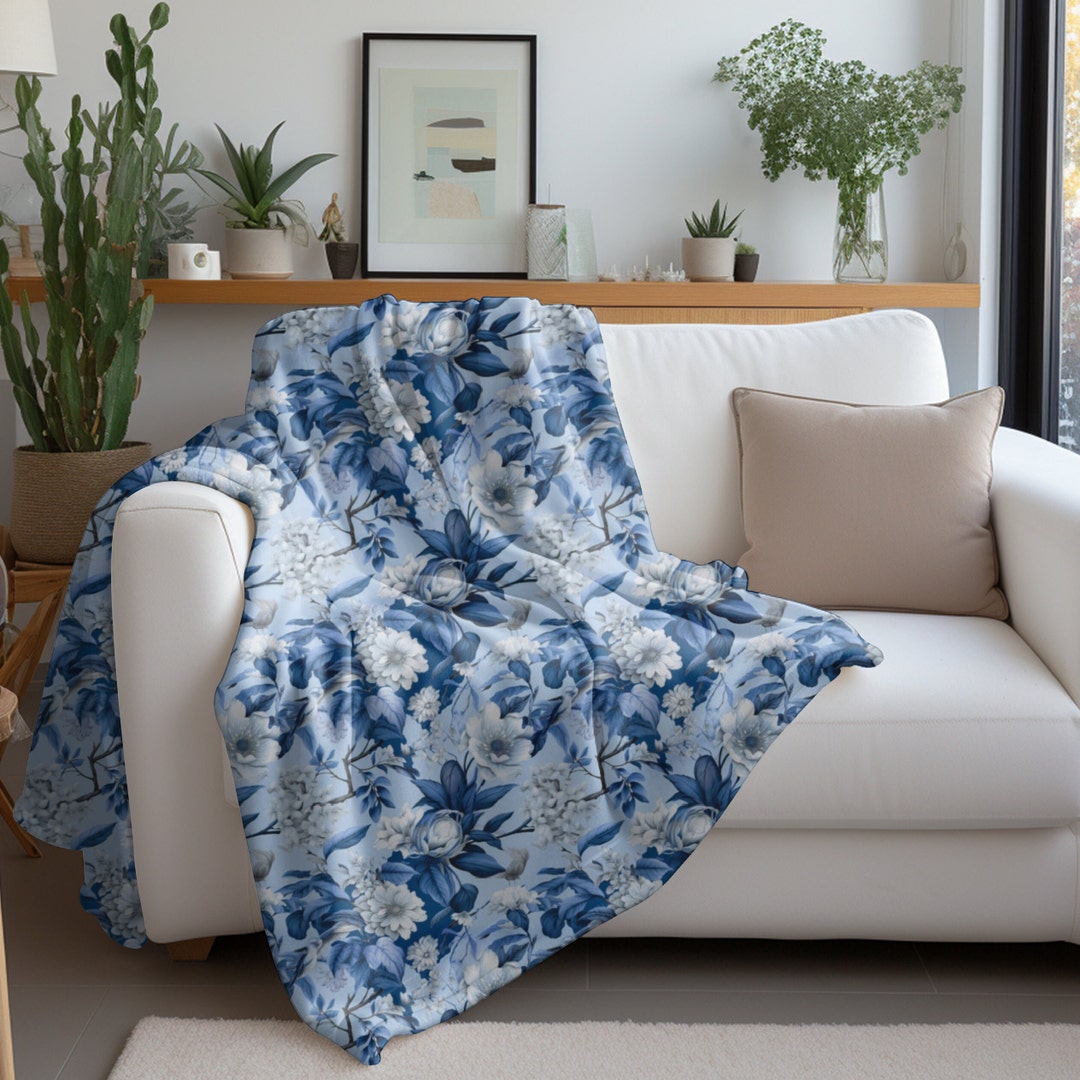 Blue Floral Chinoiserie Fleece Blanket, Blue Toile De Jouy Throw ...