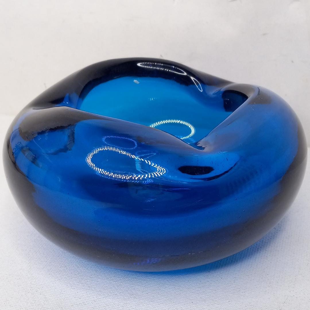 Vintage Cobalt Blue Round Hand Blown Ashtray Art Glass 2.5 Tall - Etsy