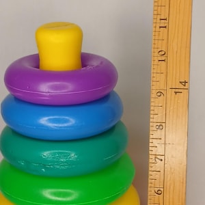 SEE DESCRIPTION -vtg Fisher Price Rock-a-stack Toy Rainbow 7 Rings ...