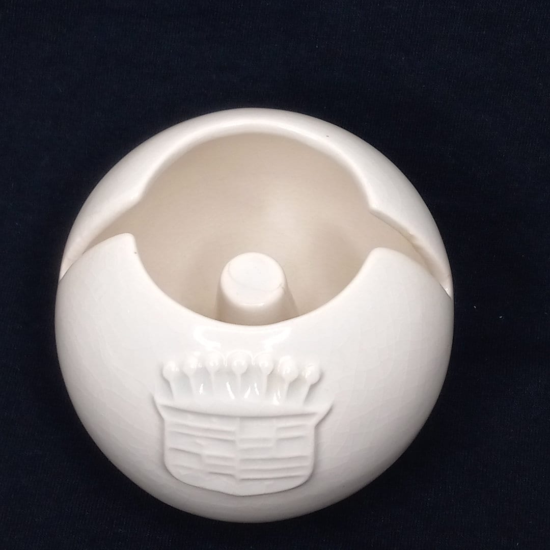 RARE Hoodwink Vohann Orb Cadillac Ashtray Ceramic White Mid-century ...