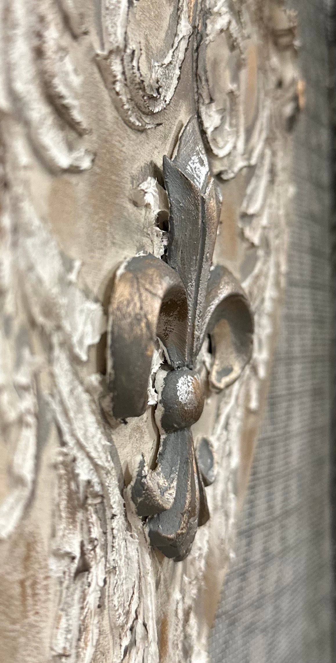 Fleur De Lis Scroll Wood Heart Hanger in Gray/beige/white. 3D, Fiber ...