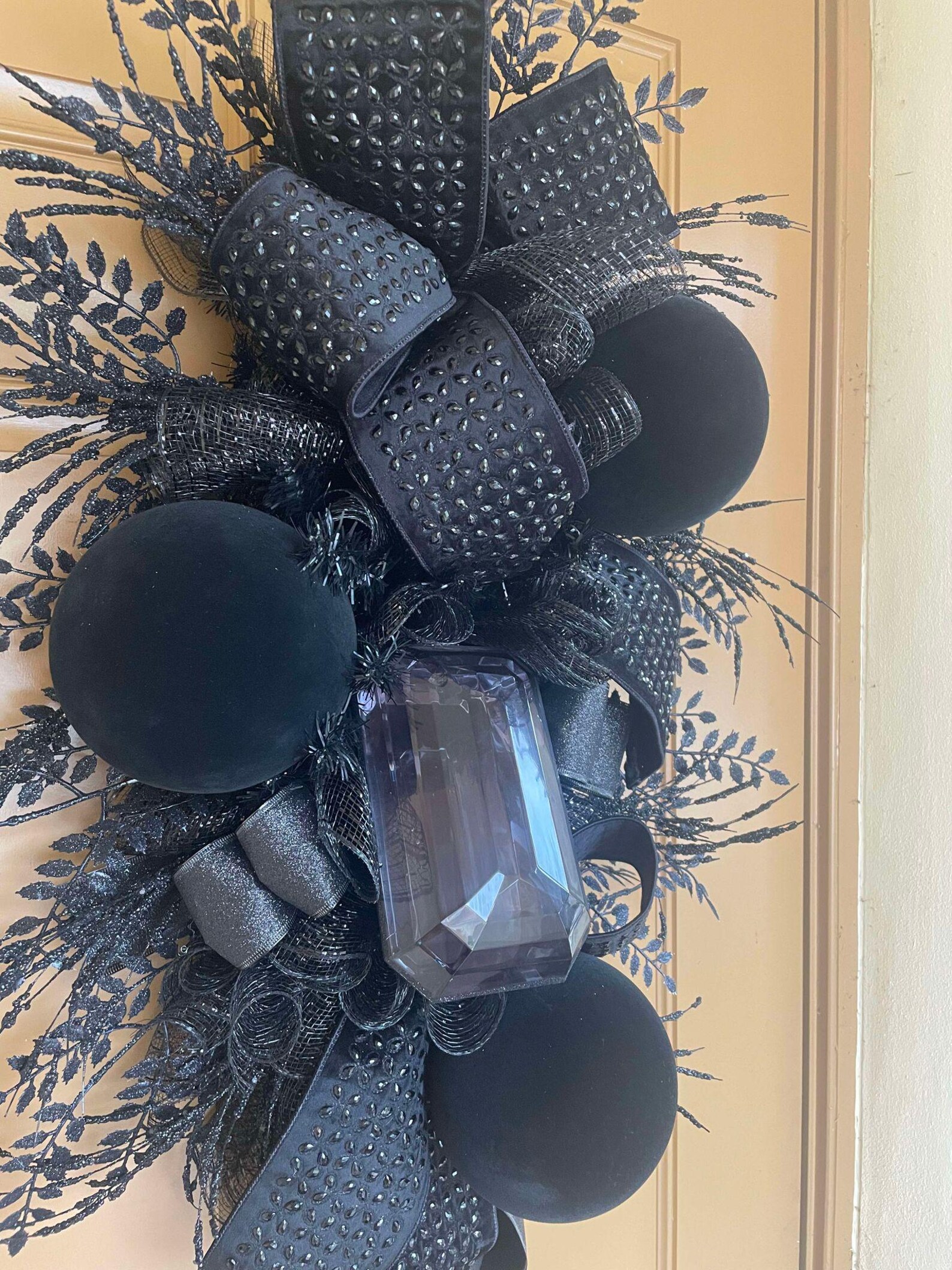 Luxury Black Diamond and Velvet Wreath Swag - Etsy