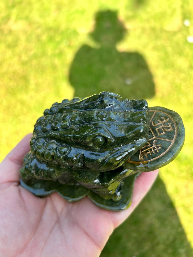 Jade Crystal Money Frog With Good Luck Chinese Token Golden Etching ...