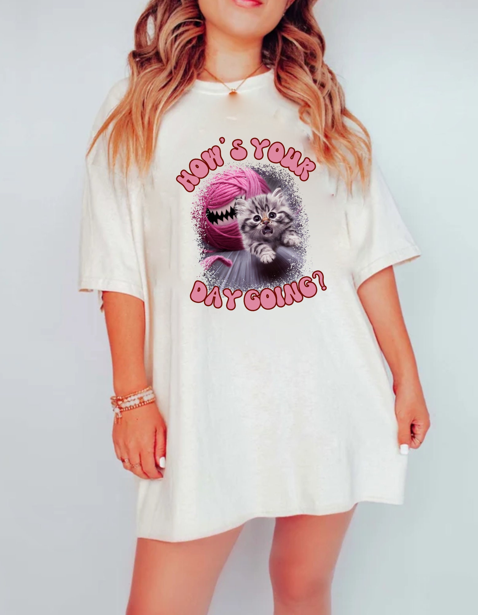 Kitten and Yarn T-shirt Funny Women Shirt Cat Lover Top Birthday Gift ...