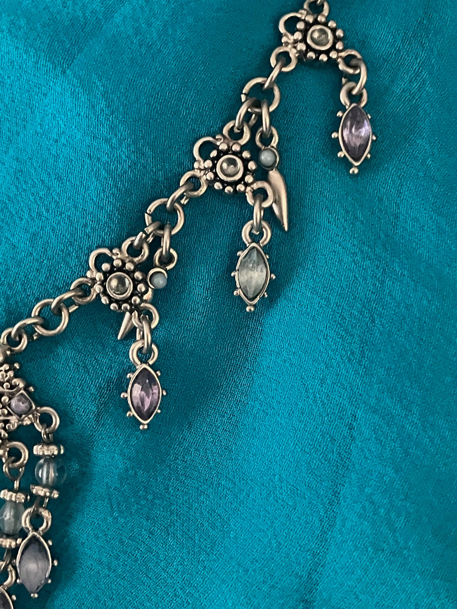 Vintage Intriguing Silver-tone Filigree Design Marquis-cut Stones Round ...