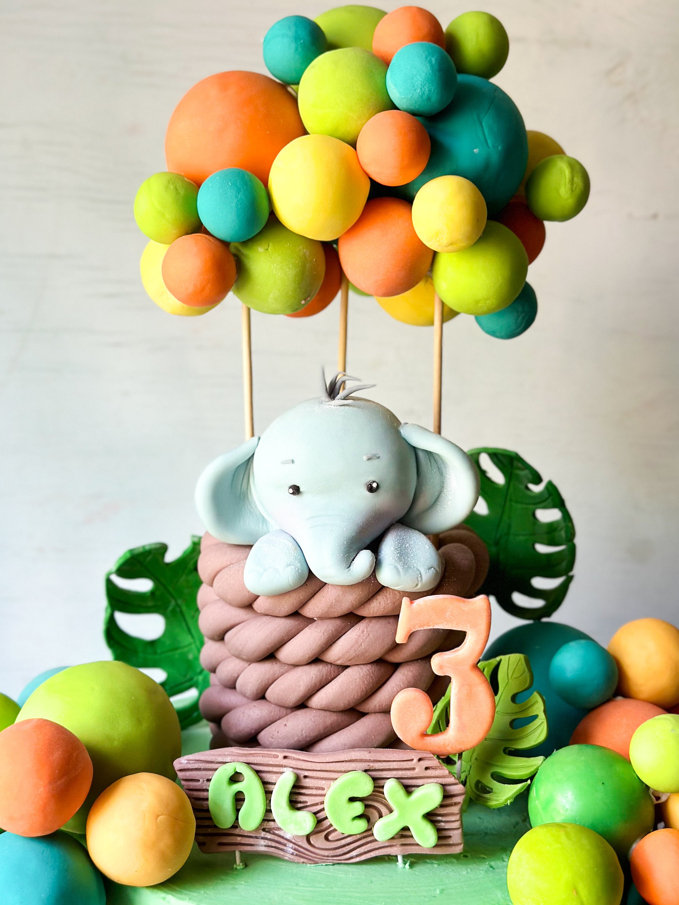 Edible Cake Topper Eleohant in Hot Air Balloon, Baby Shower Cake ...