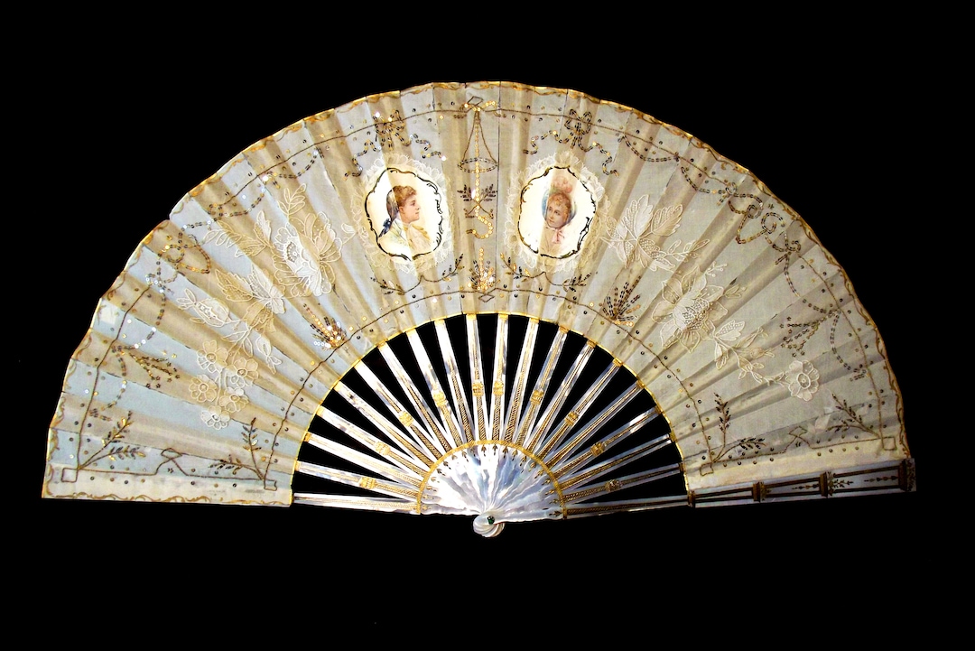 Antique Mother of Pearl Hand Fan With Portraits 19th Century Victorian ...