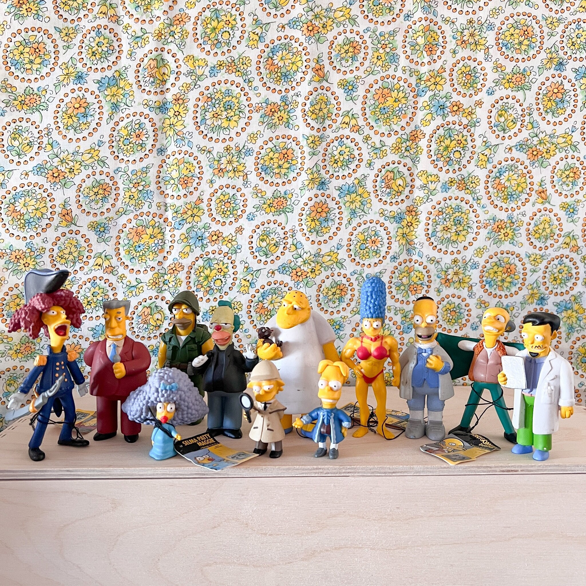 The Simpsons 20th Anniversary Figurines Pick Your Own Homer, Bart, Lisa ...