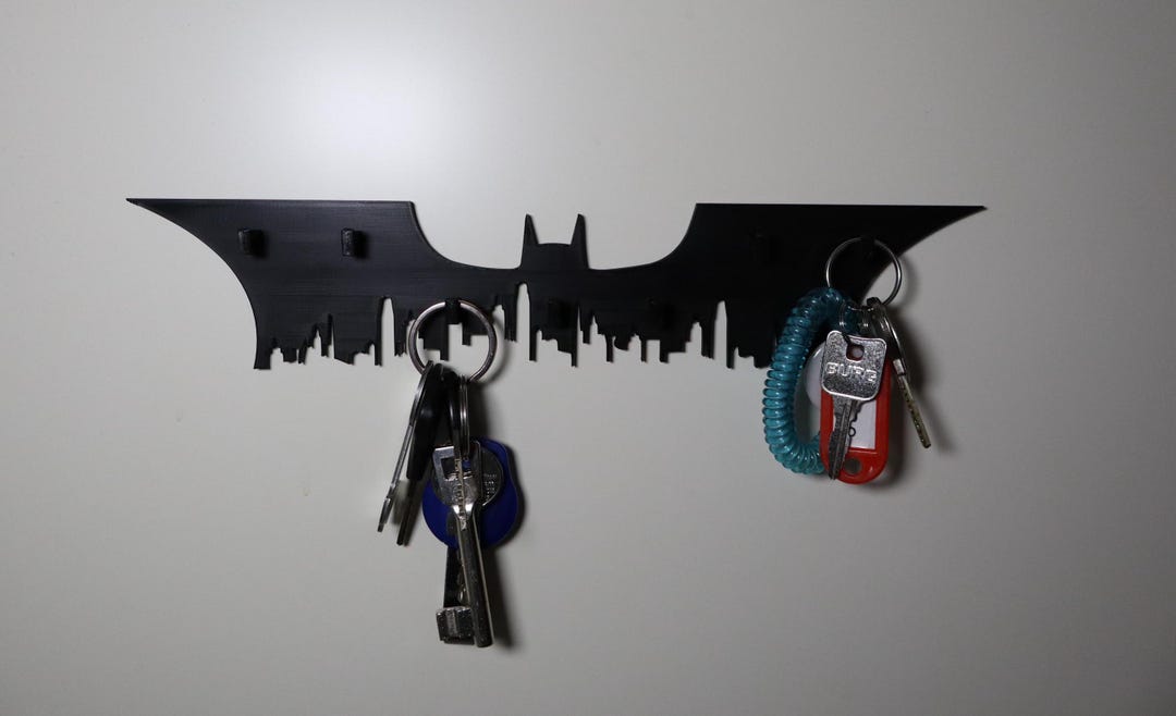 Batman Logo Keyholder With Gotham City Skyline 7 Hook Key Rack - Etsy