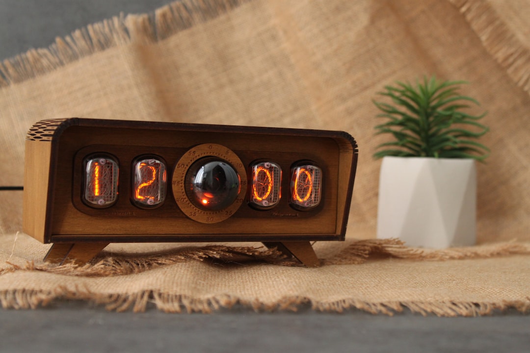 Vintage Nixie Clock IN-12 OG-4 - Retro Style Timepiece for Home Decor ...