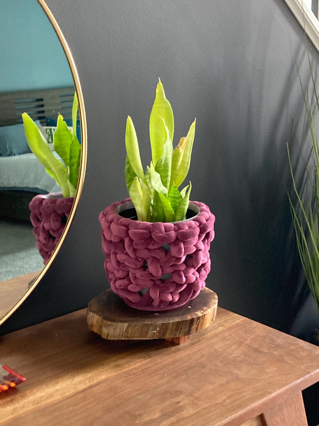 Plant Hugger | Cozy Planter Wrap | Velvet Macrame Cover With Drainage ...