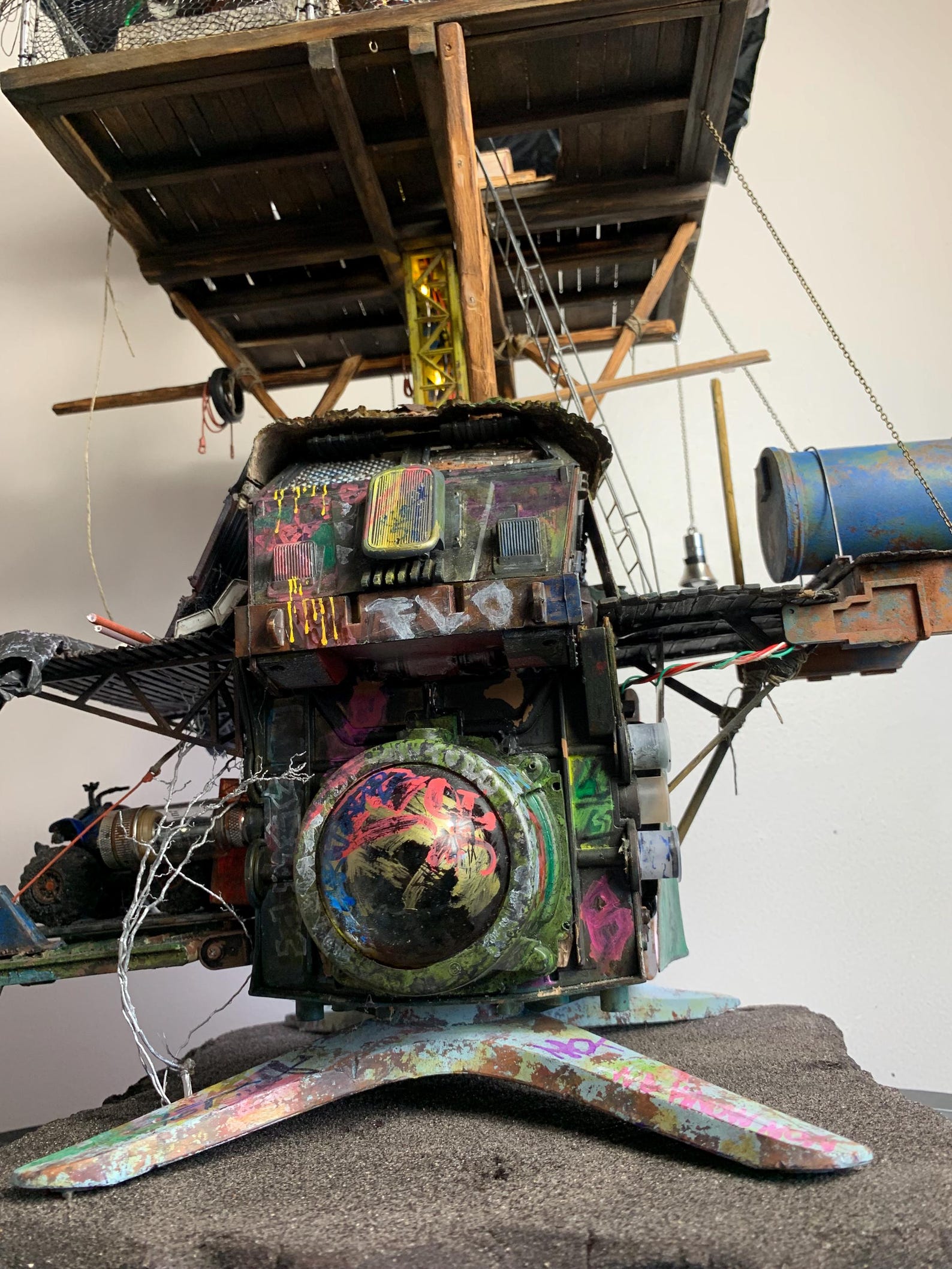 Diorama 1:24 Scale Hand Made Home Decor Sci-fi Scale Model Post ...