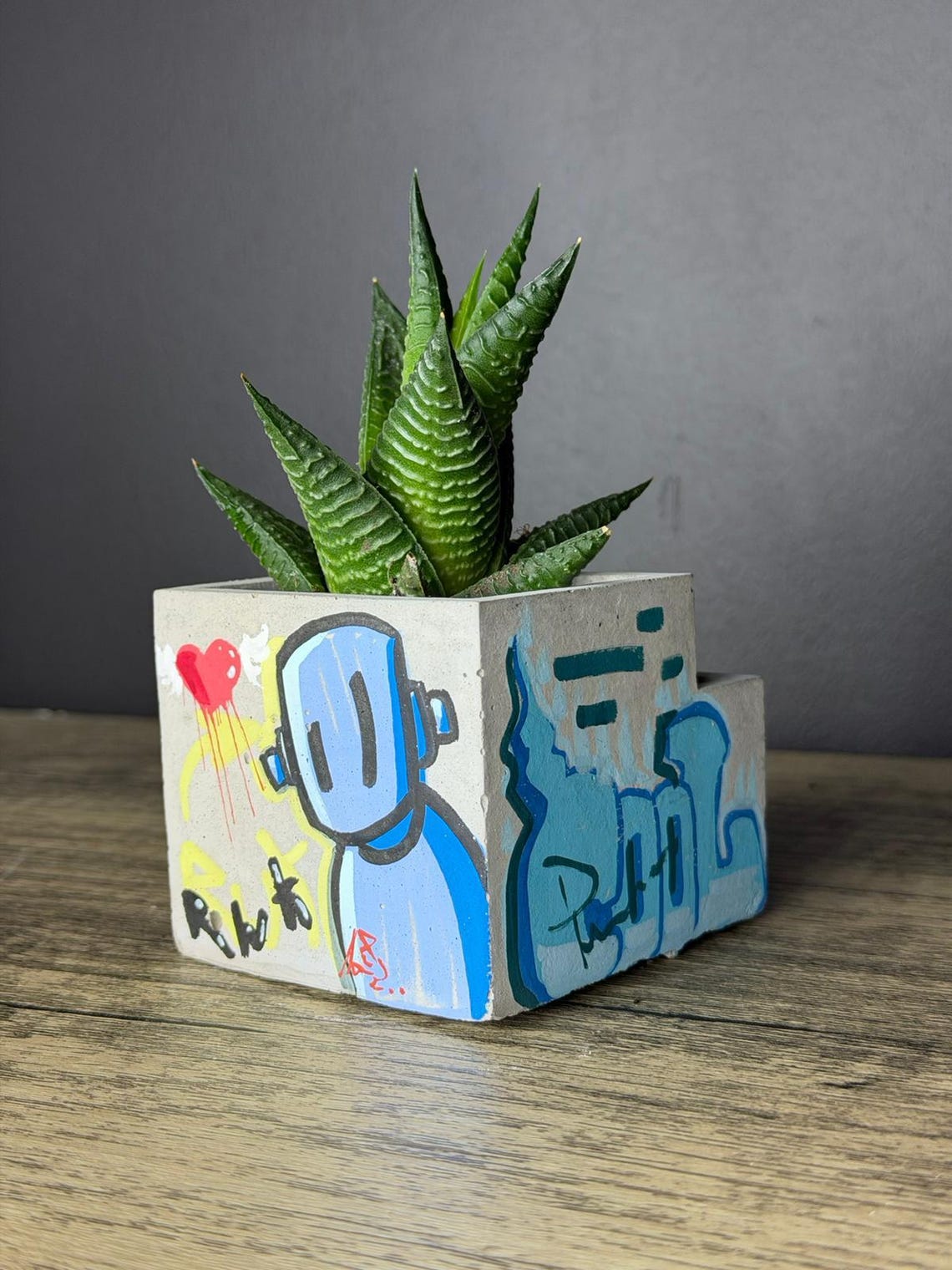 Stairs Square Graffiti Concrete Planter, Graffiti Art Planter, Street ...