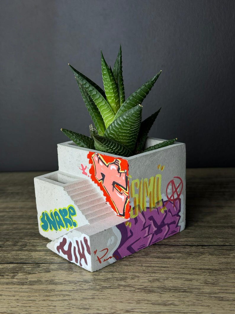 Stairs Square Graffiti Concrete Planter, Graffiti Art Planter, Street ...