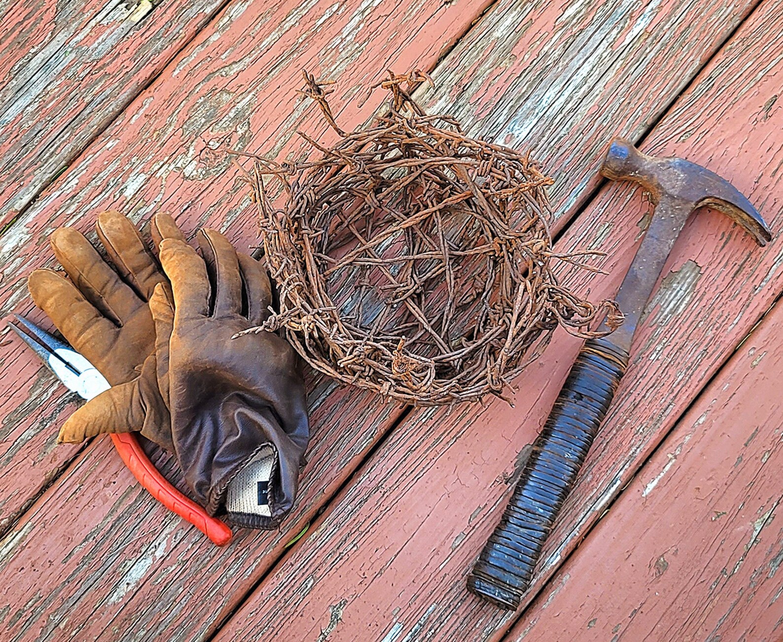 Vintage Rusty Barbed Wire Basket, Wire Sculpture, Wire Art - Etsy