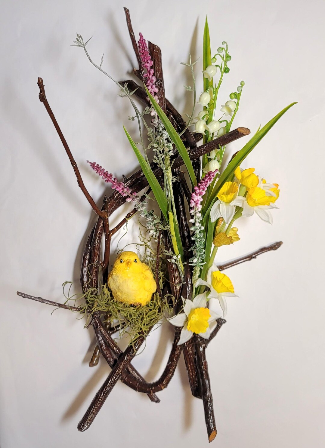 Easter Chick Wreath: Red Twig Dogwood, Daffodils & Spring Flowers - Etsy