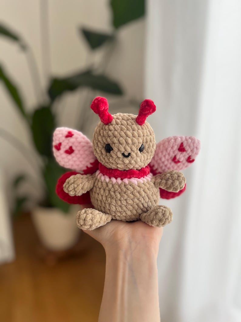 Flappy the Butterfly Crochet Pattern - Cute, Chubby, Sitting Butterfly ...