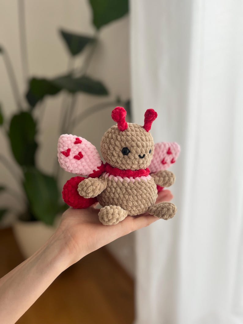 Flappy the Butterfly Crochet Pattern - Cute, Chubby, Sitting Butterfly ...