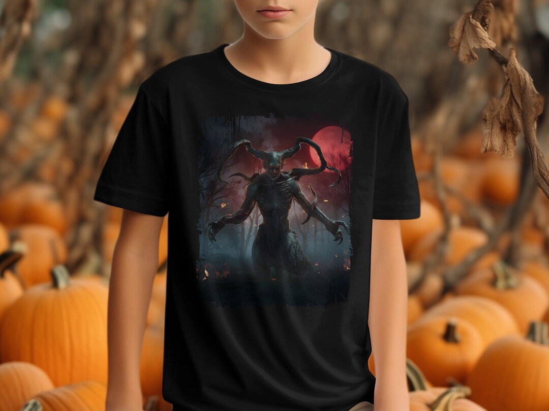 Demon Creature Red Moon T-shirt, Dark Fantasy Monster Graphic Tee ...