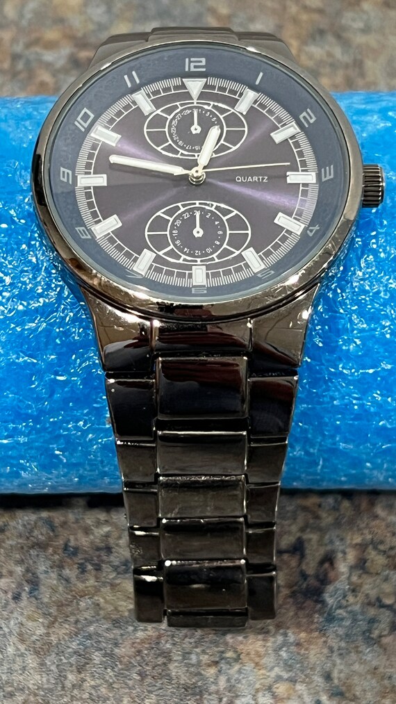 Vintage Analog Watch Chronograph Look Quartz Charcoal… - Gem