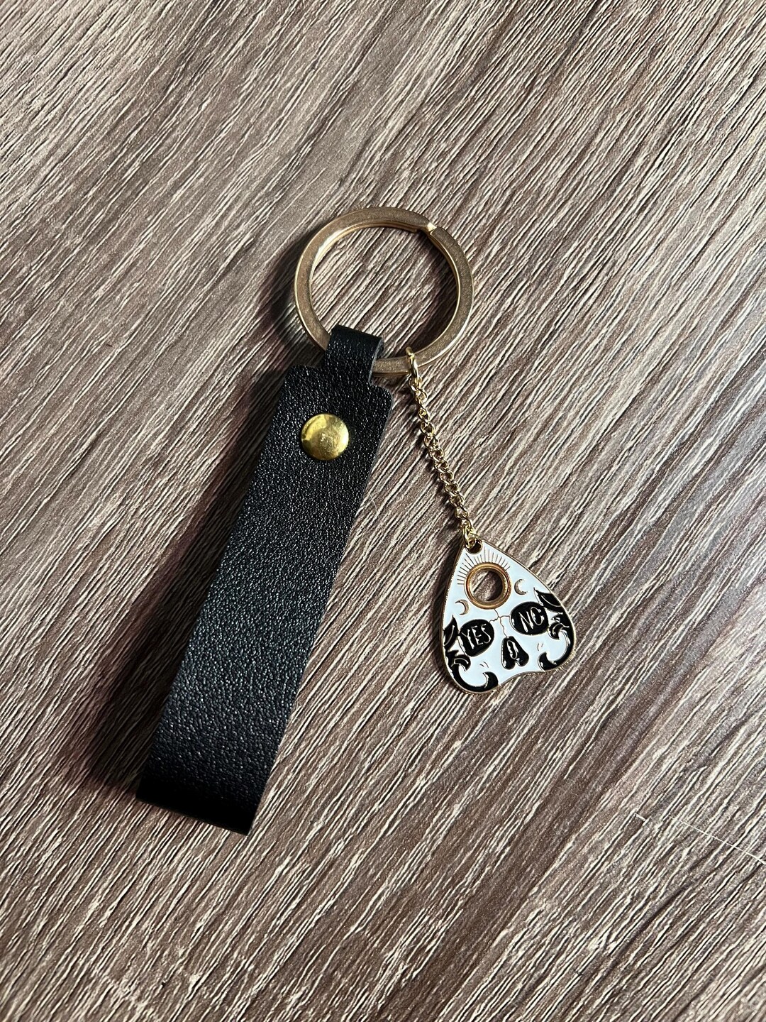 Ouija Skull Keychain | Ouija Board Planchette Keychain | Faux Leather ...