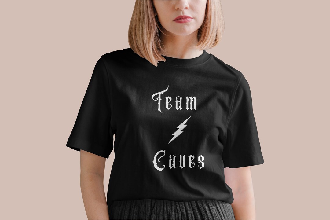 Team Caves T-shirt: Crescent City, House of Flame and Shadow - Etsy