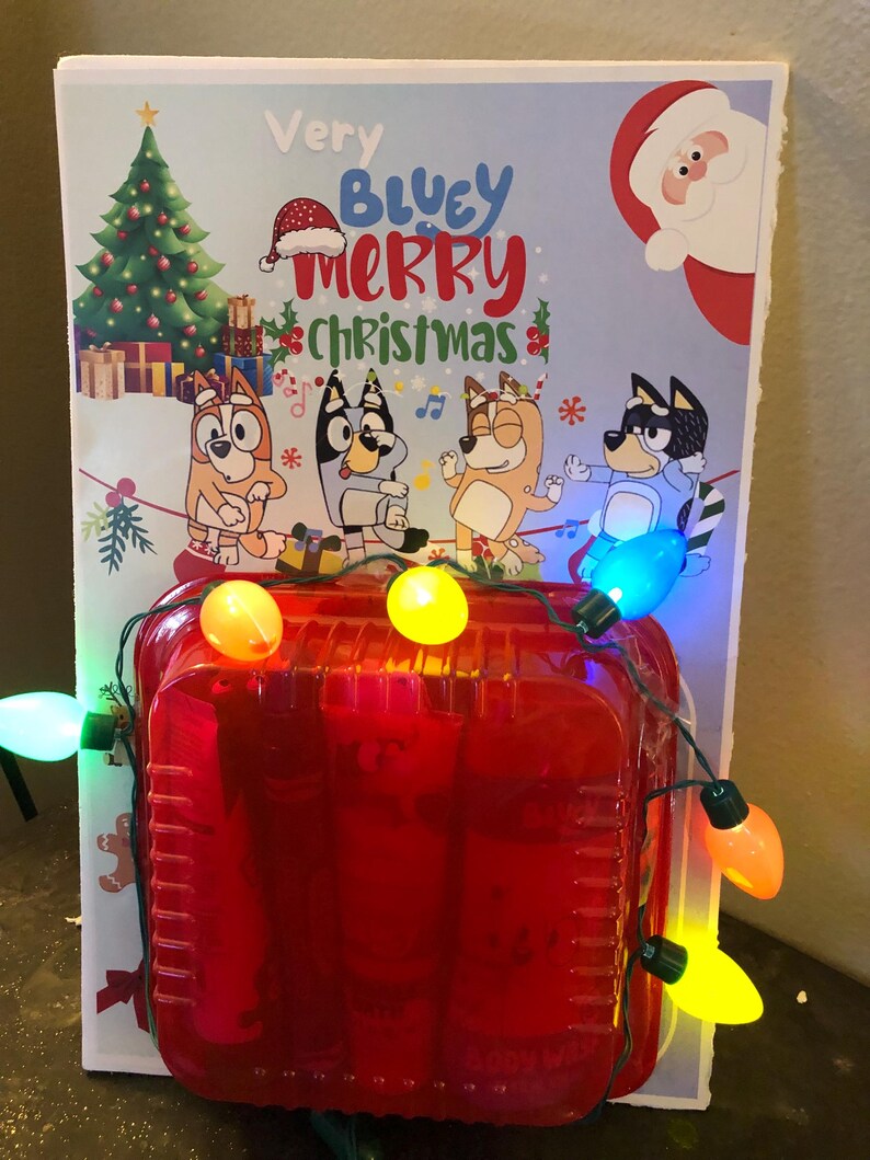 Bluey Inspired Christmas 11x17 Bath Set With Jumbo Card and Lights - Etsy