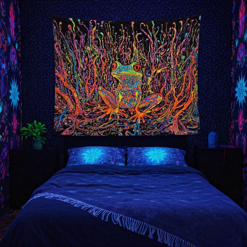 Trippy Tapestry - Etsy
