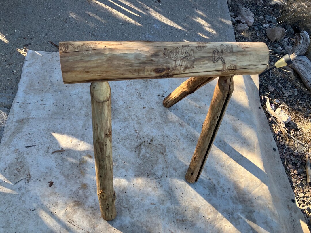 OO Woodworks Log Saddle Stand - Etsy