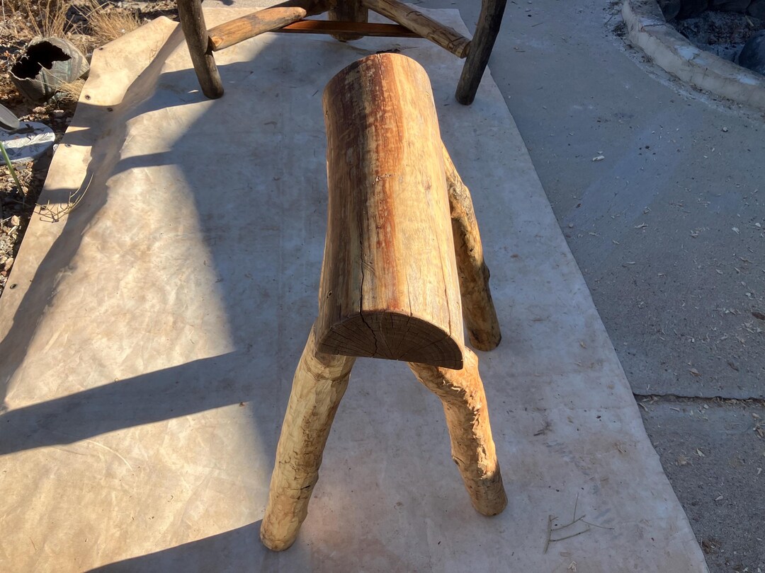 OO Woodworks Log Saddle Stand - Etsy