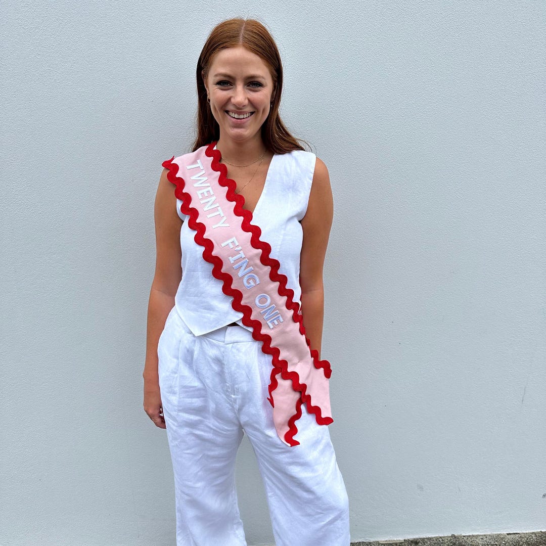 DIY Custom Party Sash / Personalised Hens Party Sash / Bachelorette ...