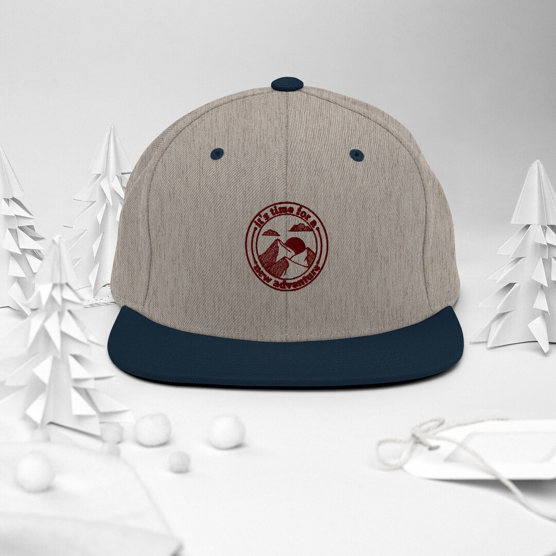 Snapback Hat ,A Very Distinctive Two-color Hat With a Wonderful ...