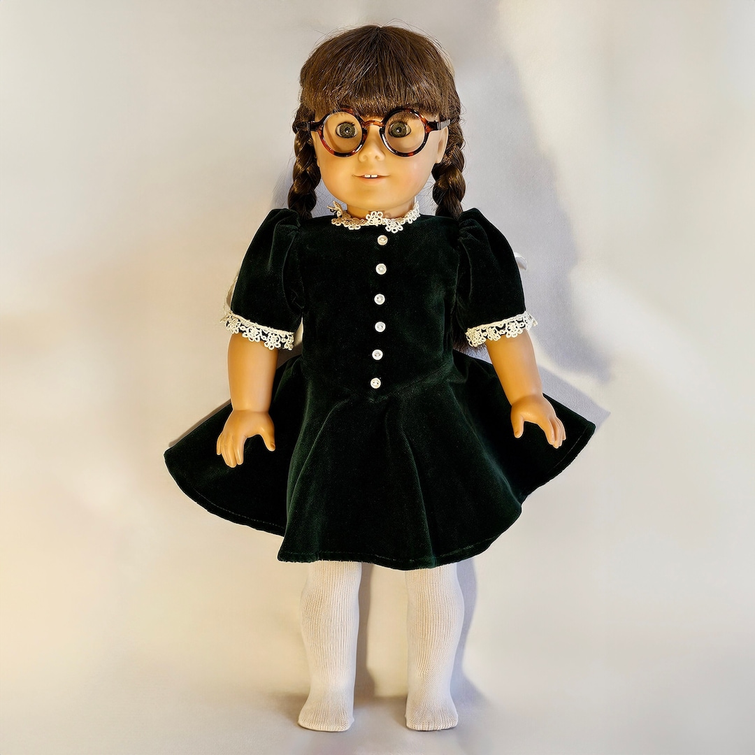 Vintage American Girl Doll Molly Mcintire in Her Retired Green Velvet ...