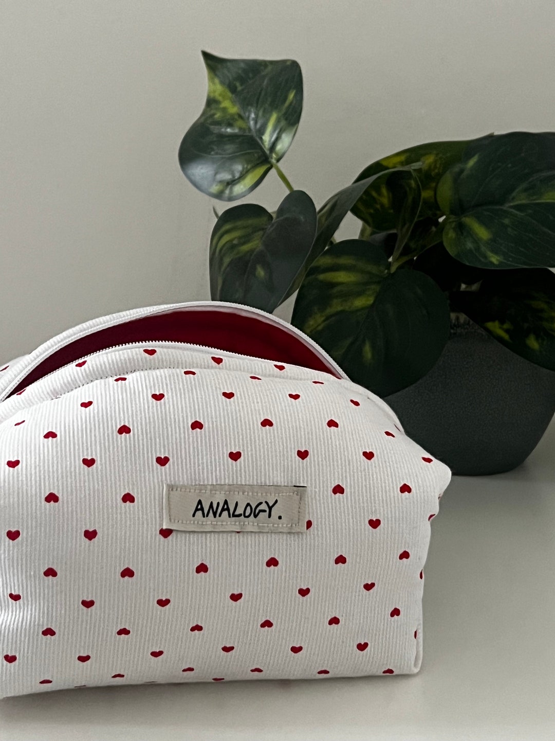 Box Makeup Pouch - Red Hearts Edition - Etsy