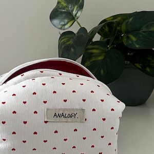 Box Makeup Pouch - Red Hearts Edition - Etsy