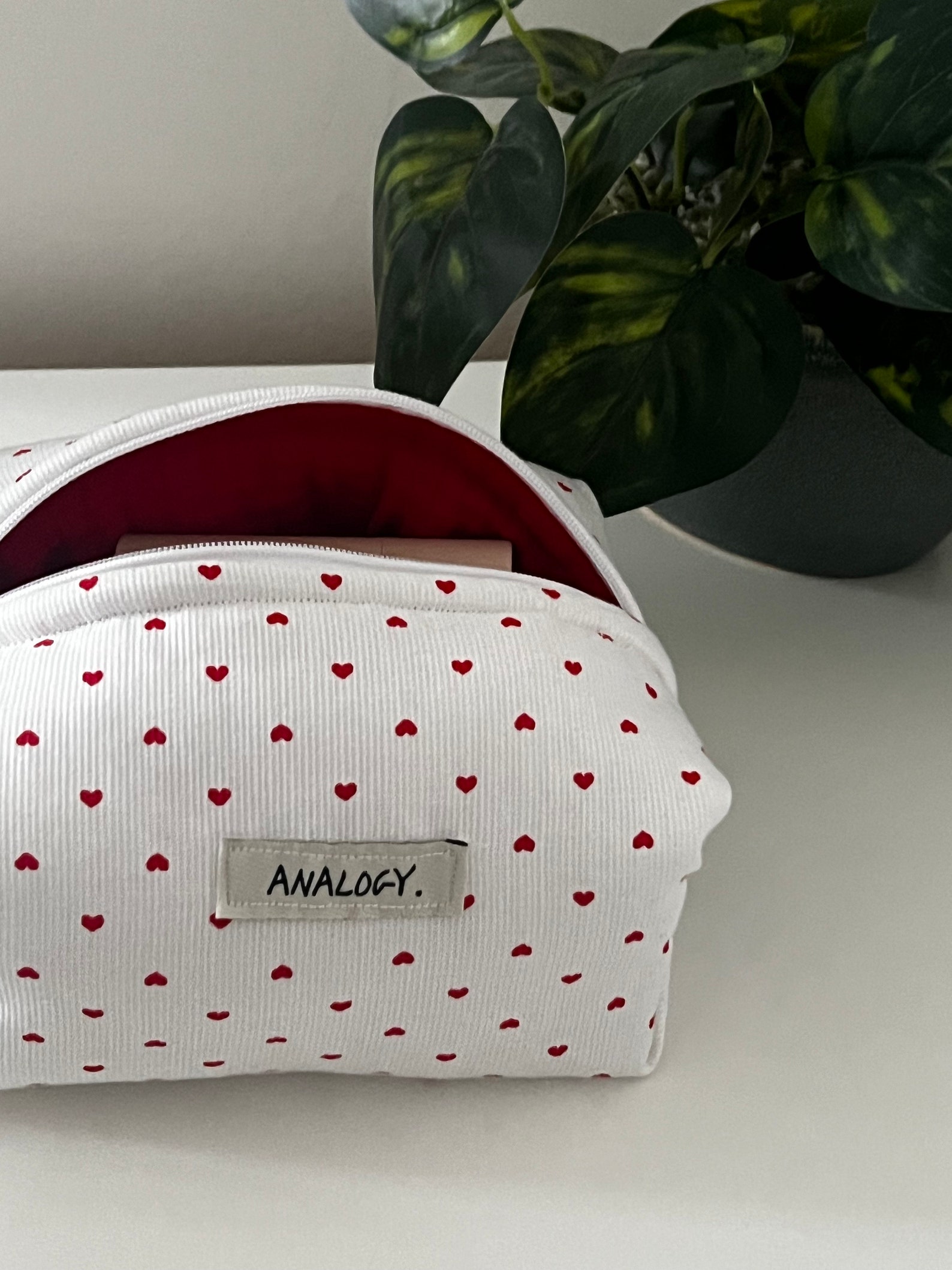 Box Makeup Pouch - Red Hearts Edition - Etsy