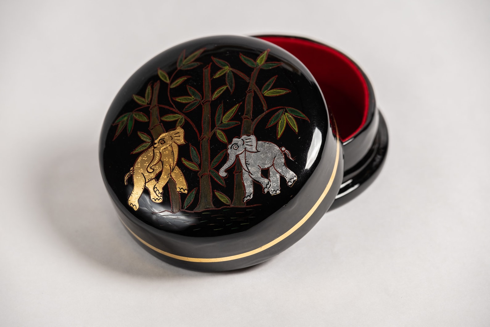 Asian Craftsmanship, Bagan Lacquer, Rectangular Gold Lacquer Box ...