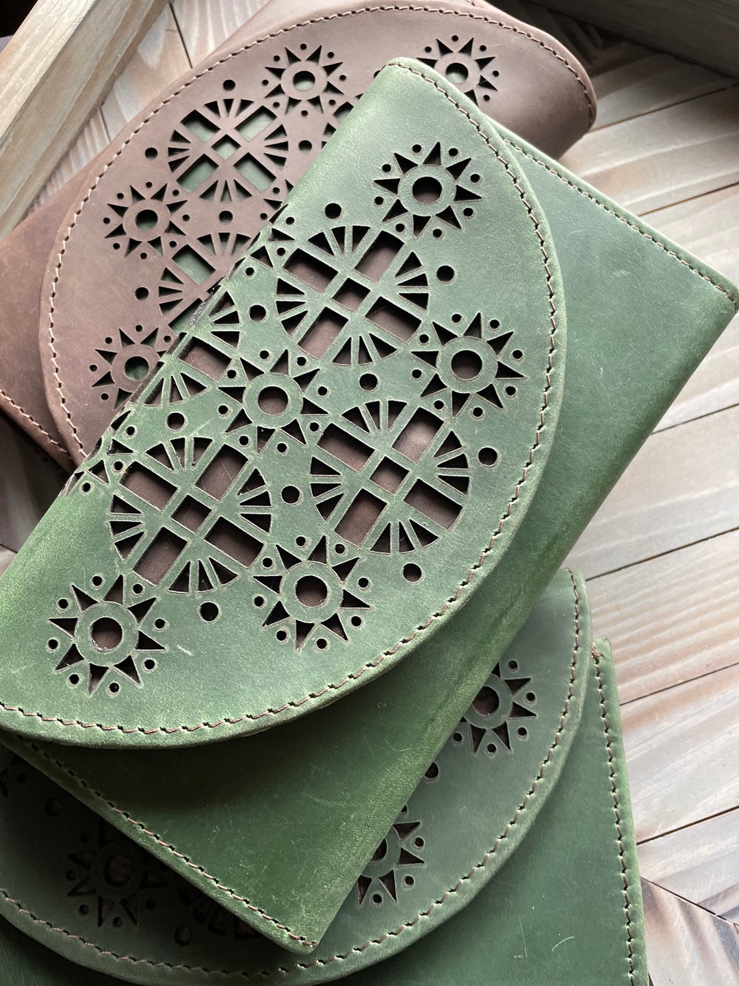Green Leather Wallet, Leather Wallet Women's , Leather Wallet With a ...
