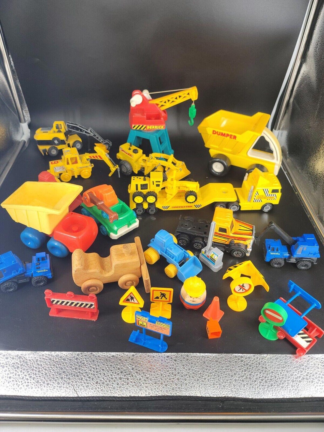 Vintage Construction Toys Lot Tonka Little Tykes Matchbox Magorett ...