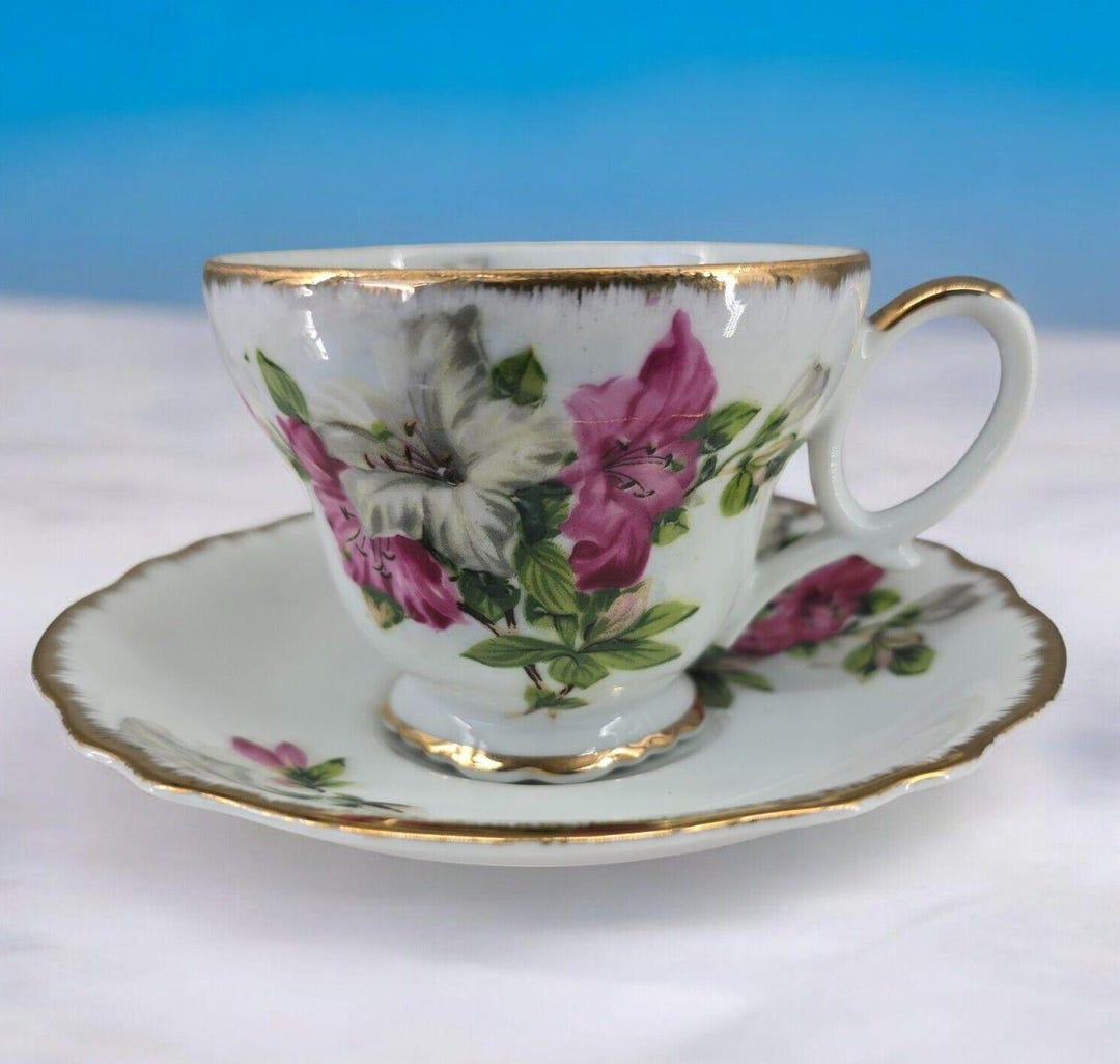 Vintage Teacup and Saucer Fine Bone China Unmarked Floral With Gold ...