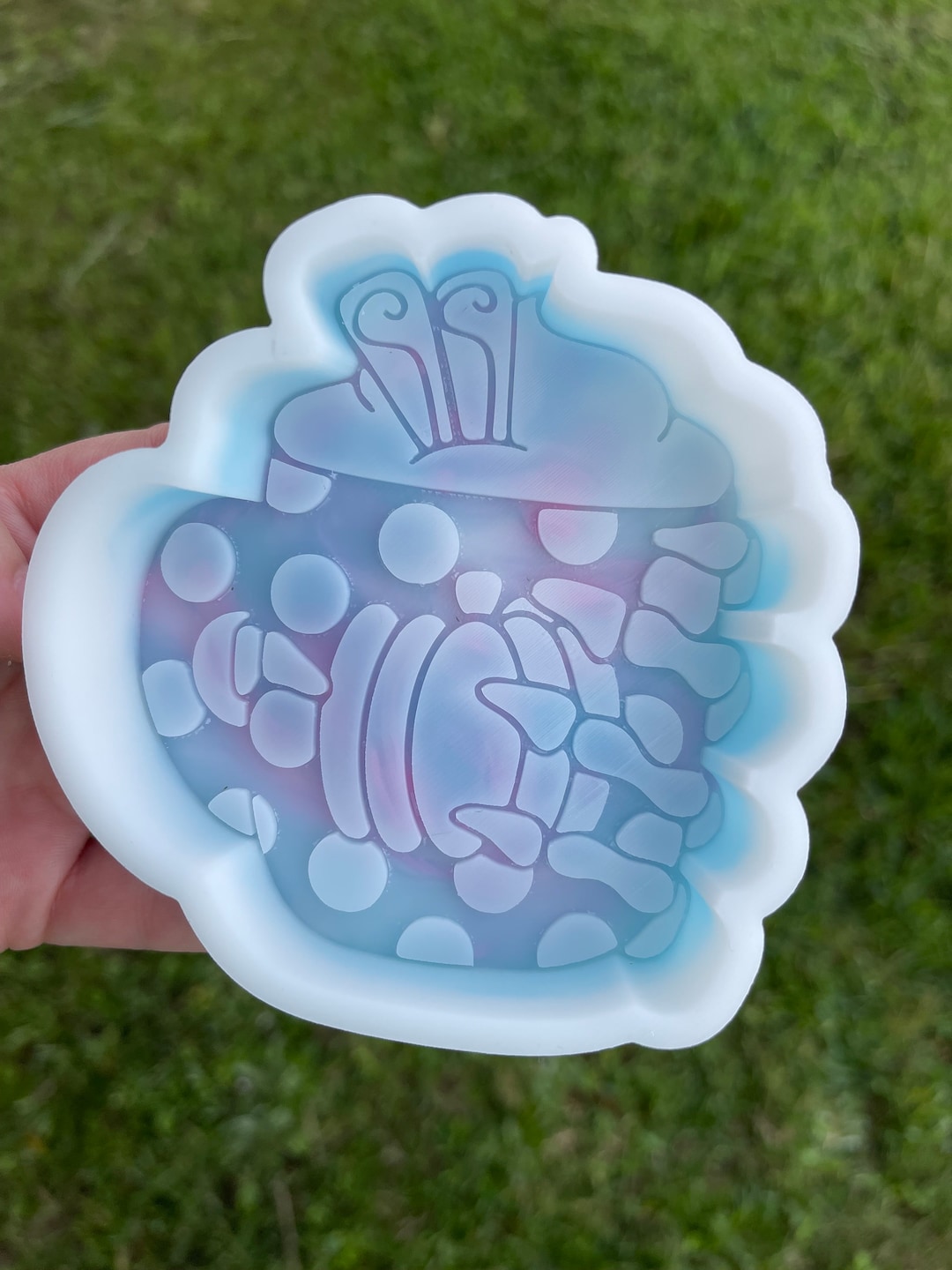 Skeleton Hand Pumpkin Drink | Silicone Freshie MOLD | Freshie Mold ...