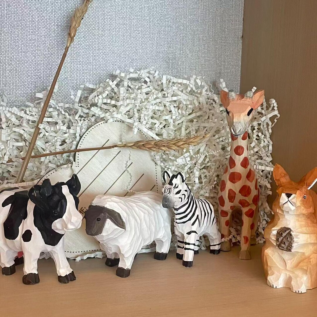 Husky Figurines,wooden Carvings,wood Carvings, Figurines With Bells ...
