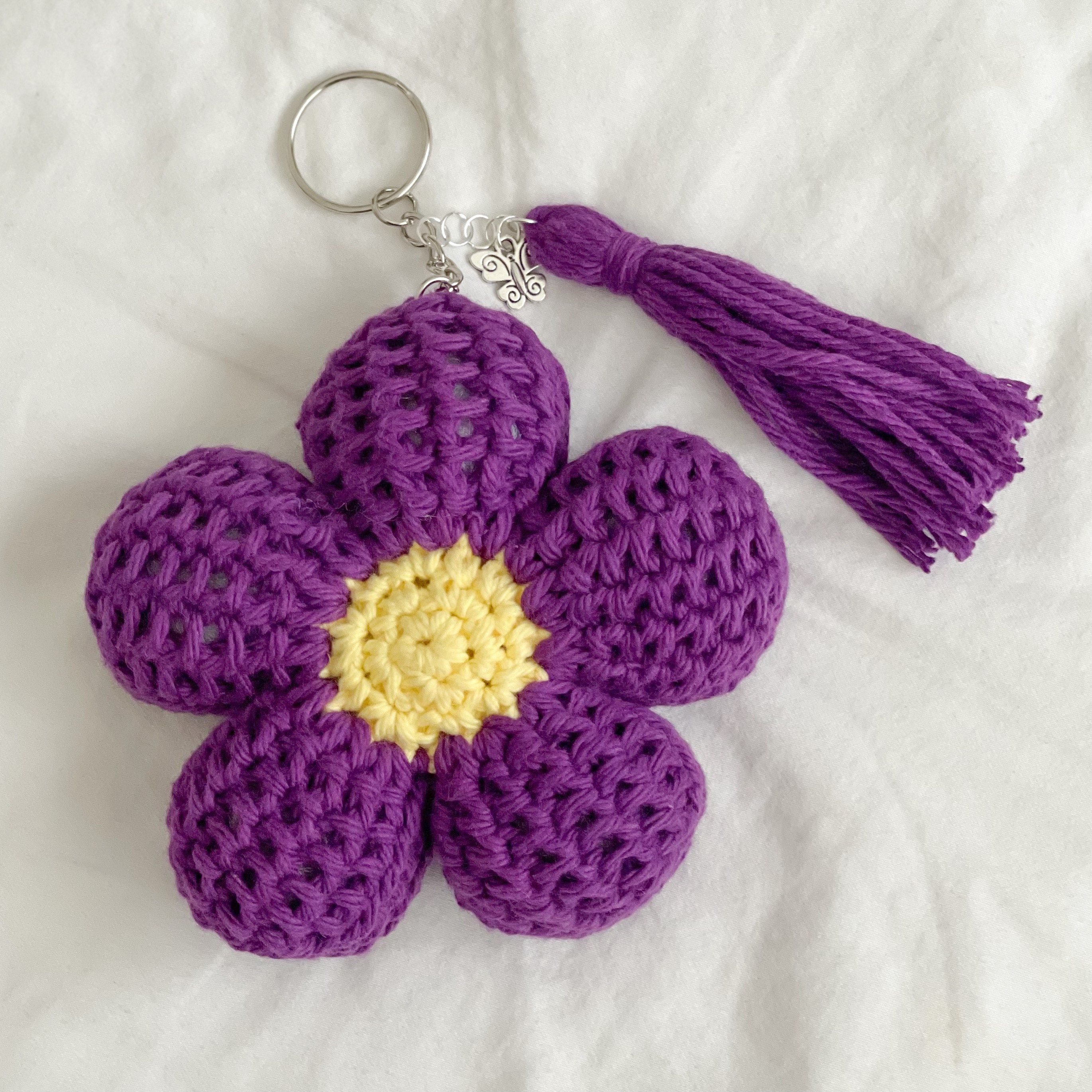 Hand Knit Flower Keychain. - Etsy