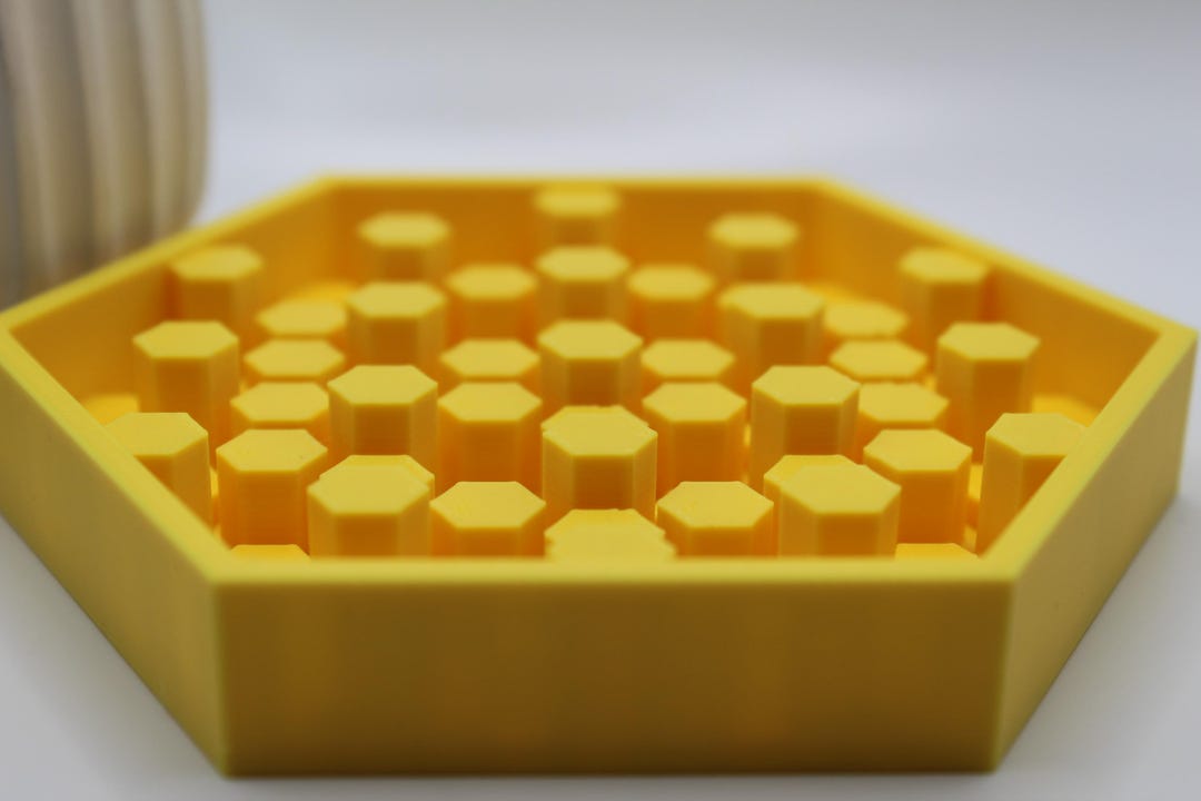 Honey Comb Bee Water Feeder Bowl , Bee Friendly, Bee Safe - Etsy