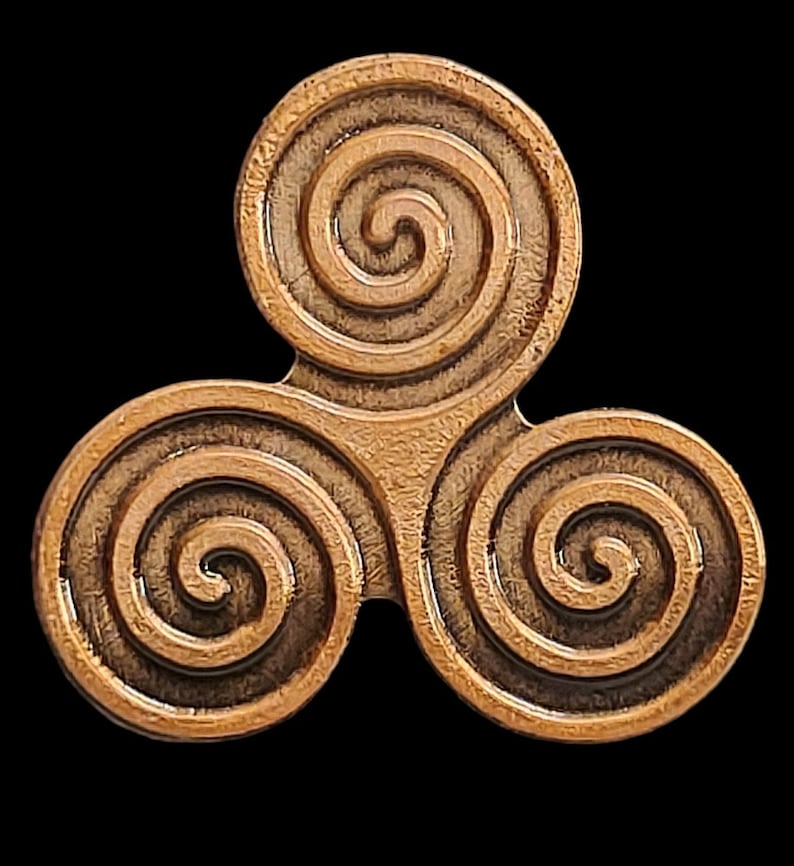Triple Spiral Triskelion Celtic Pin Badge - Etsy