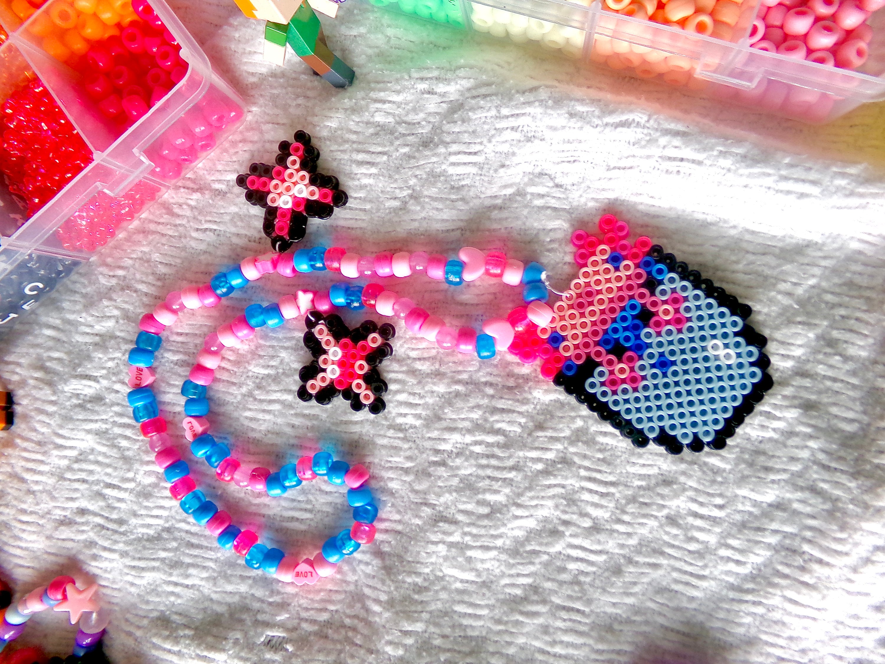 Minecraft Axolotl Kandi - Etsy