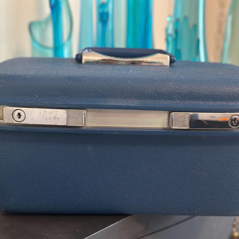 Vintage Train Case - Etsy