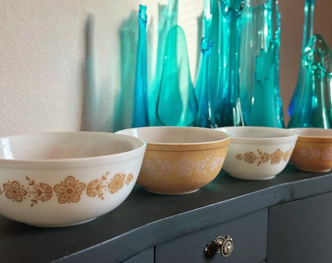 Vintage Pyrex Butterfly Gold Set - Etsy