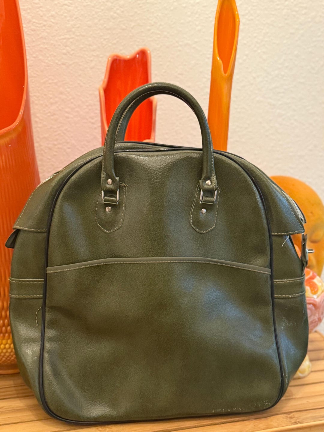 Vintage 1970s United Olive Green Vinyl Travel Bag – Retro Weekender ...